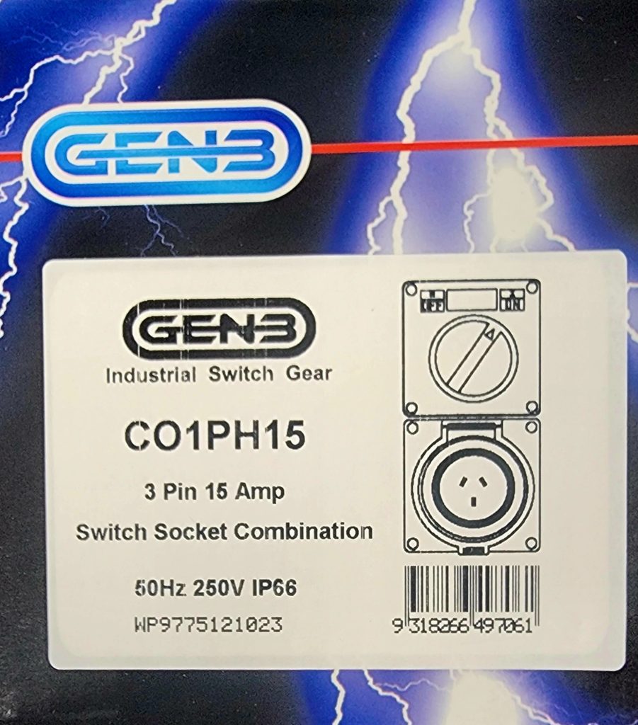 SWITCHED SOCKET OUTLET 250V 15 AMP 3 FLAT PIN IP66 - Uniquip Electrical