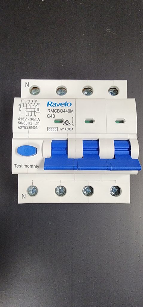 RCBO 4 POLE 40AMP 6KA A TYPE RAVELO - Uniquip Electrical